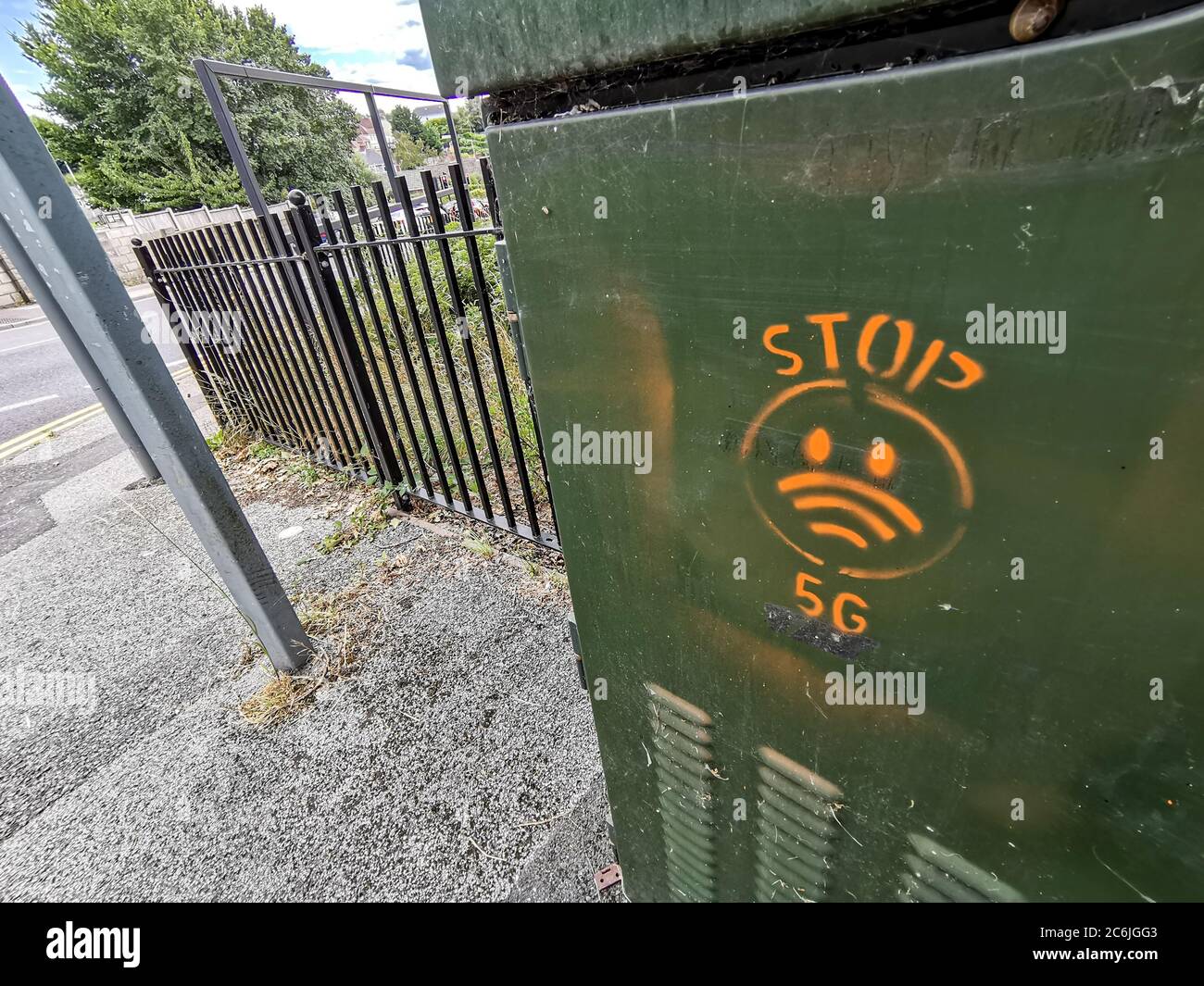 Graffiti about 5g hi-res stock photography and images - Alamy