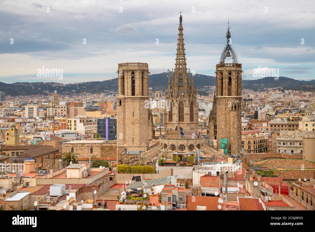 Old town barcelona hi-res stock photography and images - Alamy