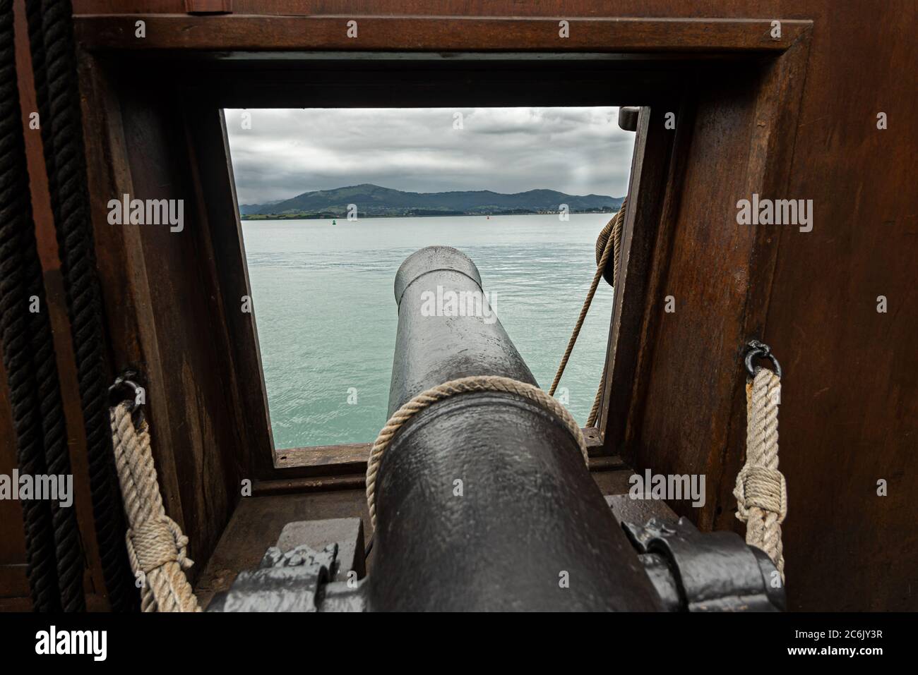 cannon on a galleon Stock Photo - Alamy