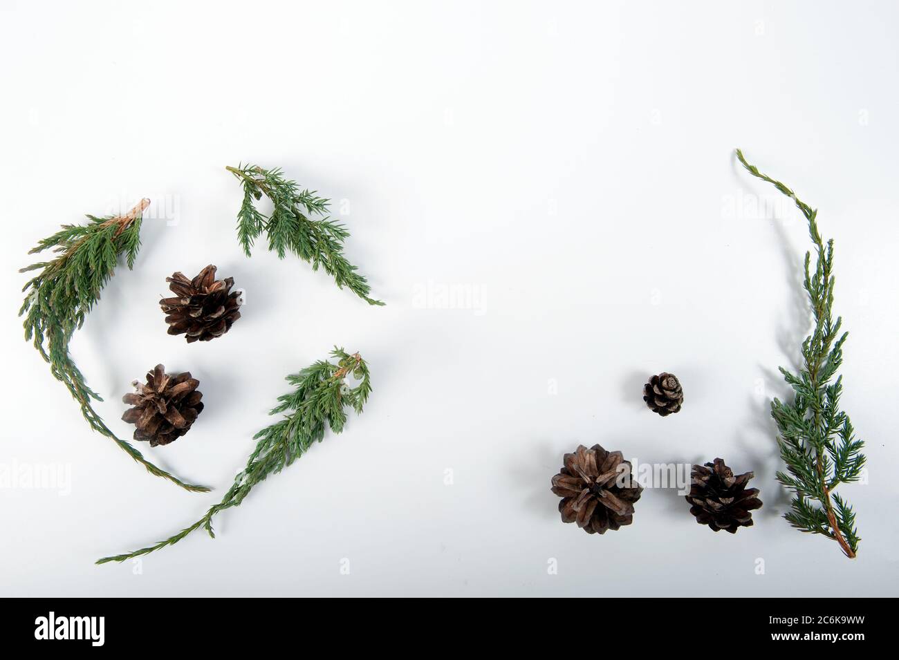 Garland arrangements hi-res stock photography and images - Alamy