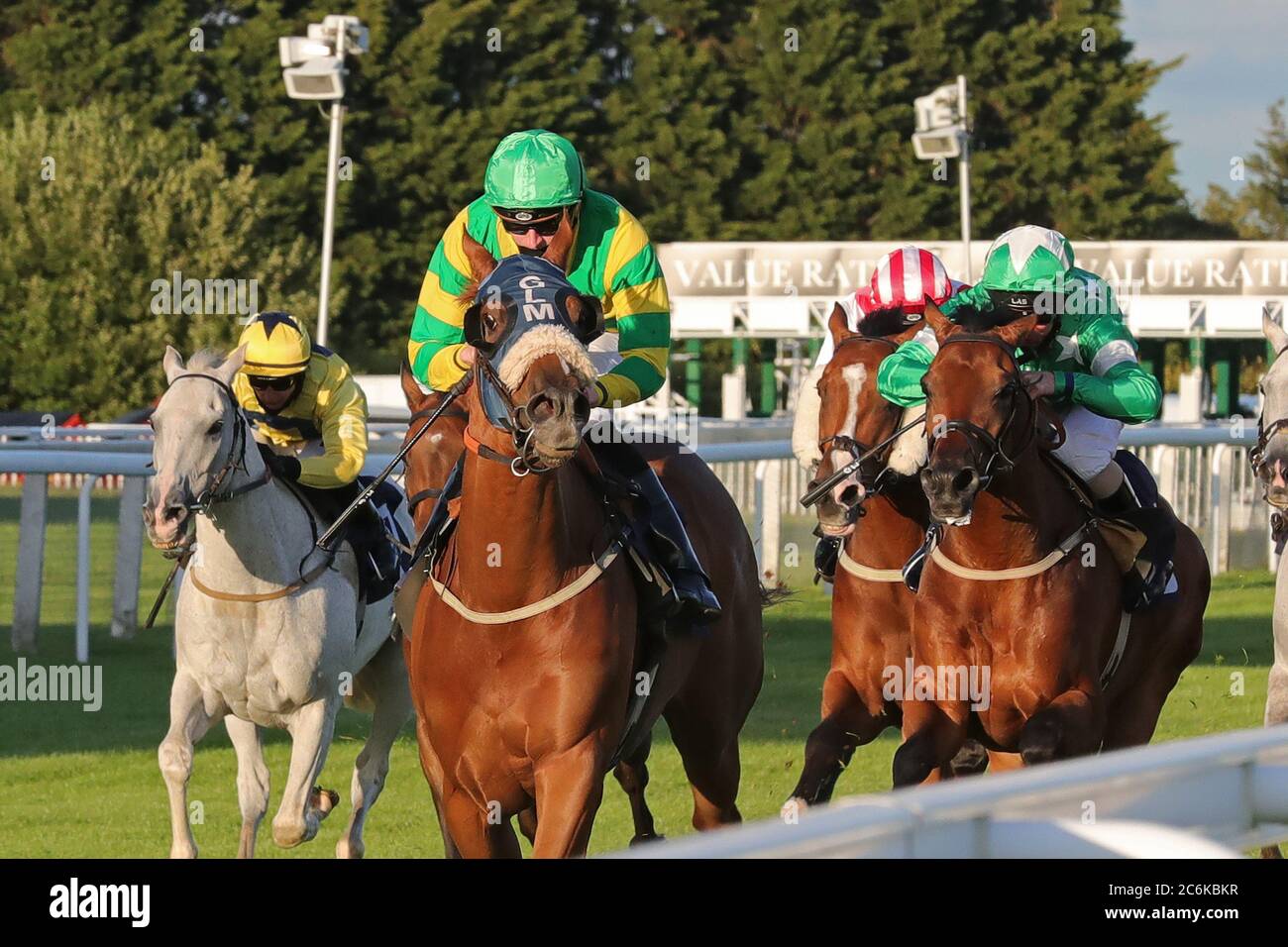 Capricorn Prince ridden by Hector Crouch (centre) wins The attheraces ...