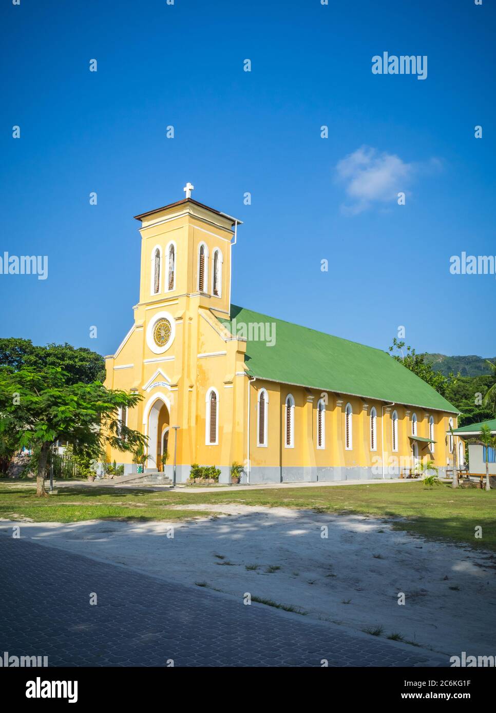 Beautiful catholic church hi-res stock photography and images - Alamy
