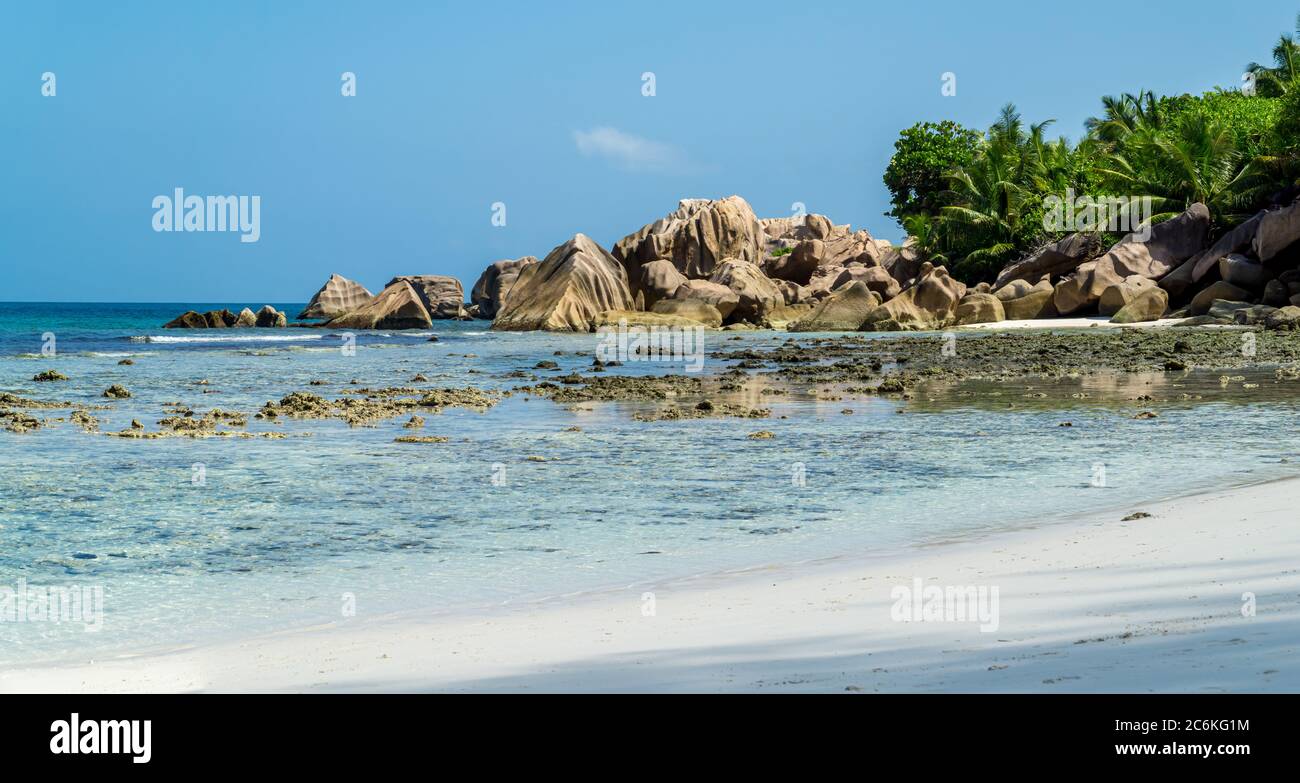Coco beach nice hi-res stock photography and images - Alamy