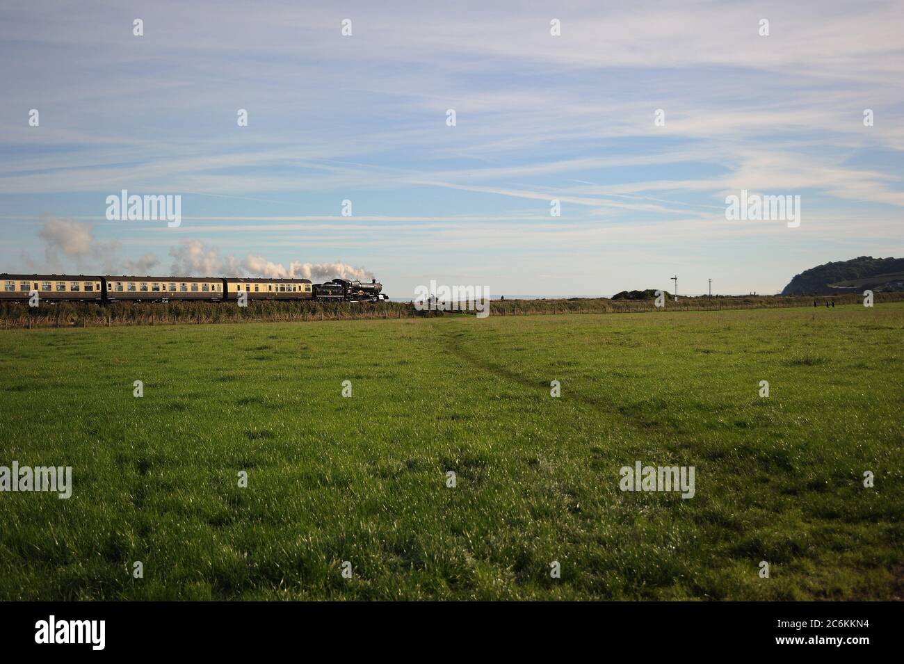 "Lydham Manor" approaching Blue Anchor Station with a train from ...