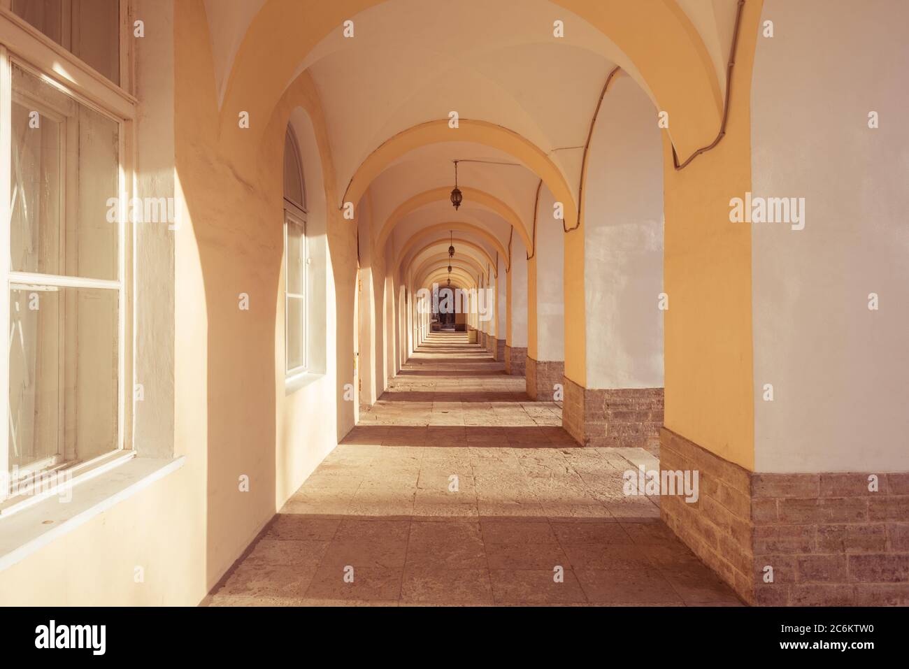 Exterior open vaulted arcade gallery Stock Photo - Alamy