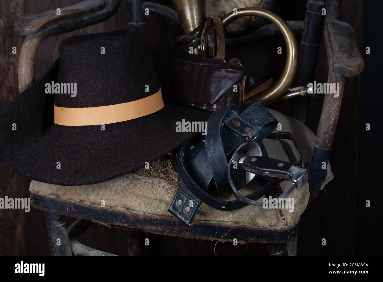 Broken fountain pen hi-res stock photography and images - Alamy