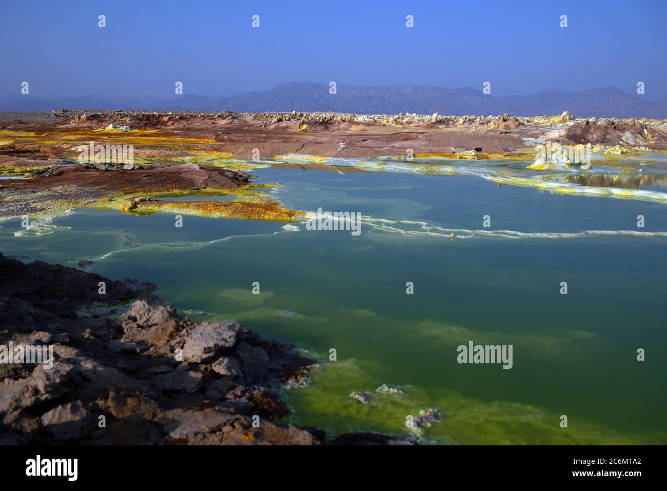 The surreal, otherworldly landscape of hot sulphur springs in Dallol ...