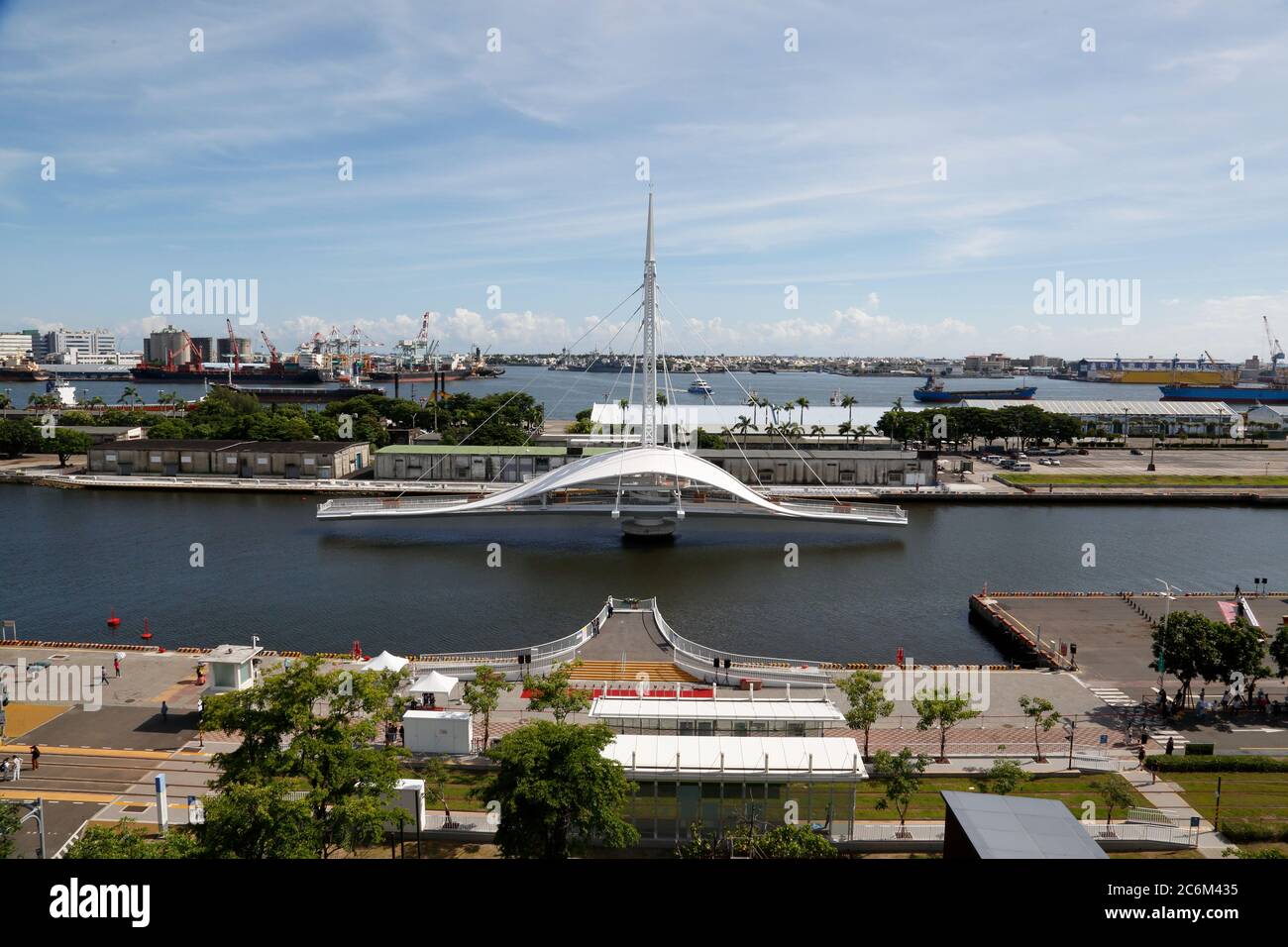 Horizontal rotation bridge, Kaohsiung Port Stock Photo - Alamy