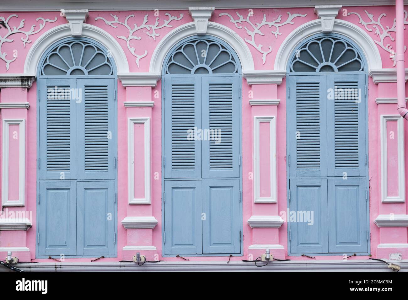 Peranakan windows hi-res stock photography and images - Alamy