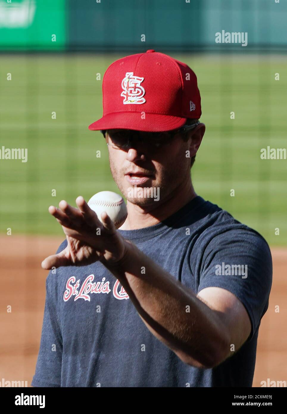 Hand balances hi-res stock photography and images - Alamy