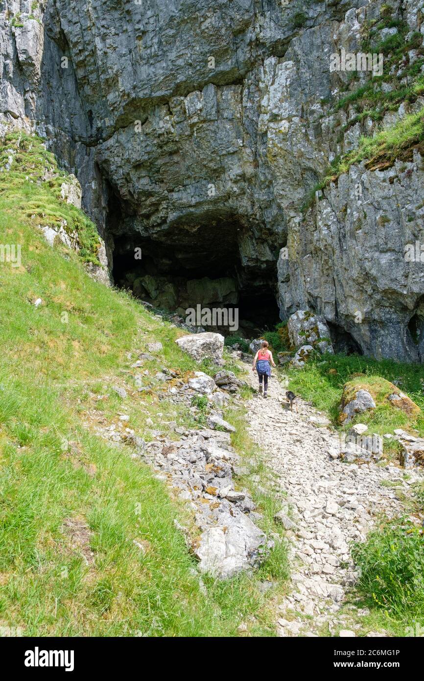 Victoria cave north yorkshire hi-res stock photography and images - Alamy