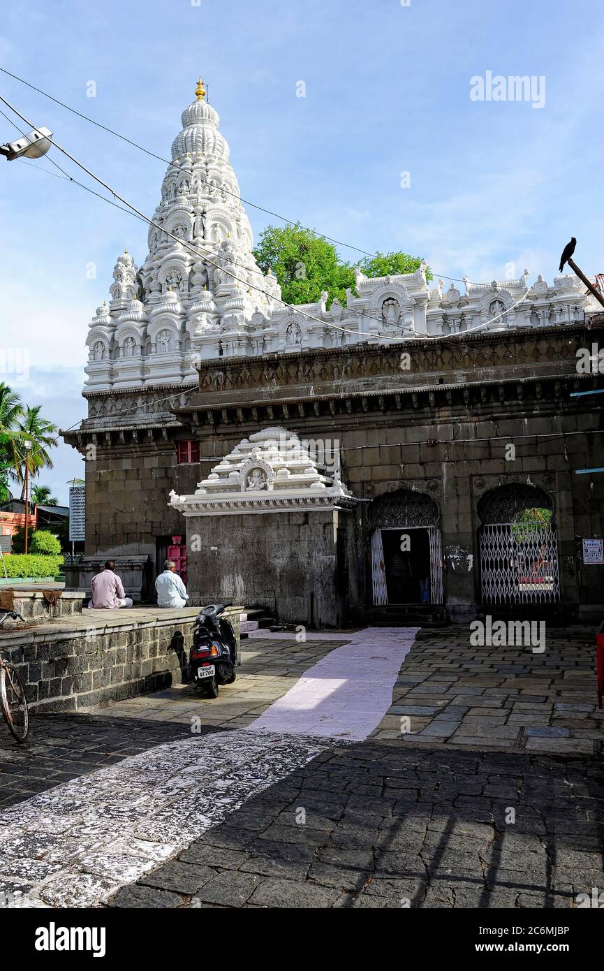 Siddheshwar temple hi-res stock photography and images - Alamy
