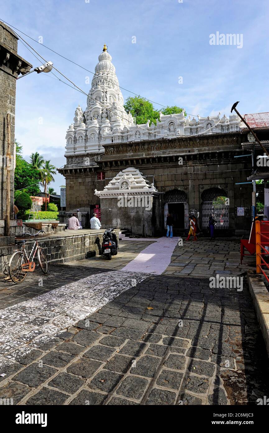 Siddheshwar temple solapur hi-res stock photography and images - Alamy