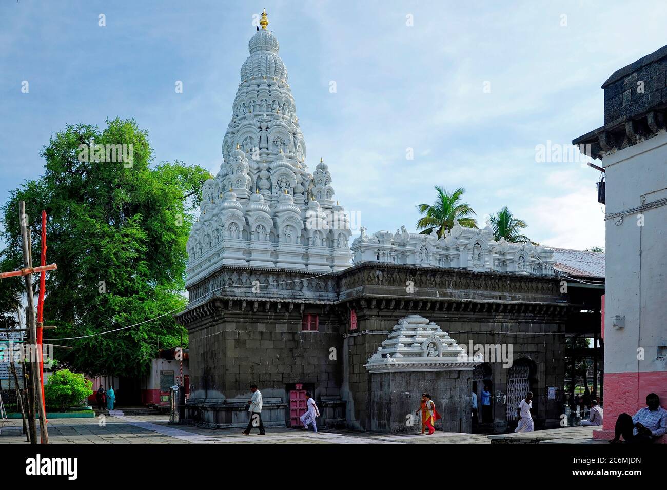 Siddheshwar temple solapur hi-res stock photography and images - Alamy