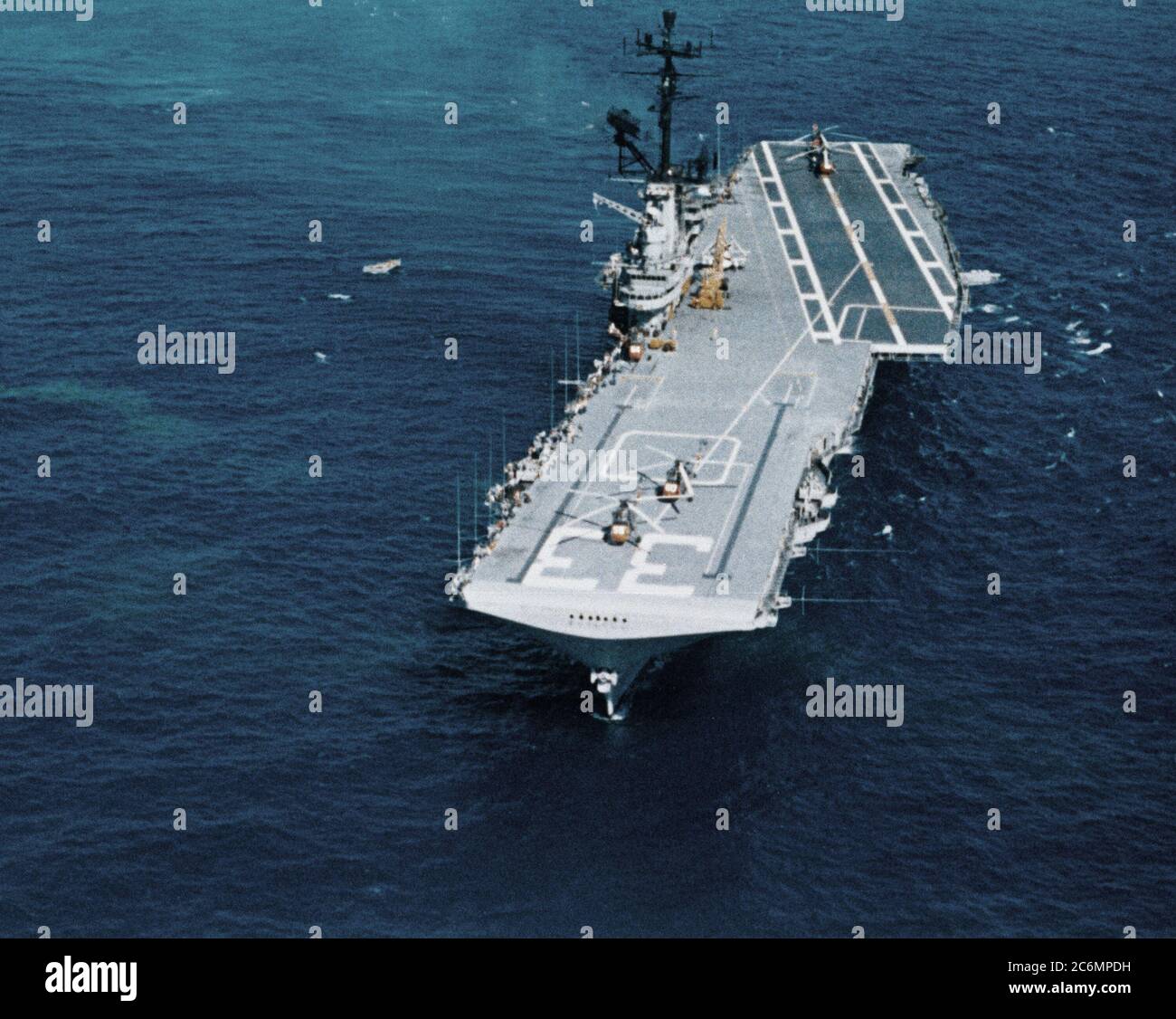 Uss kearsarge hi-res stock photography and images - Alamy