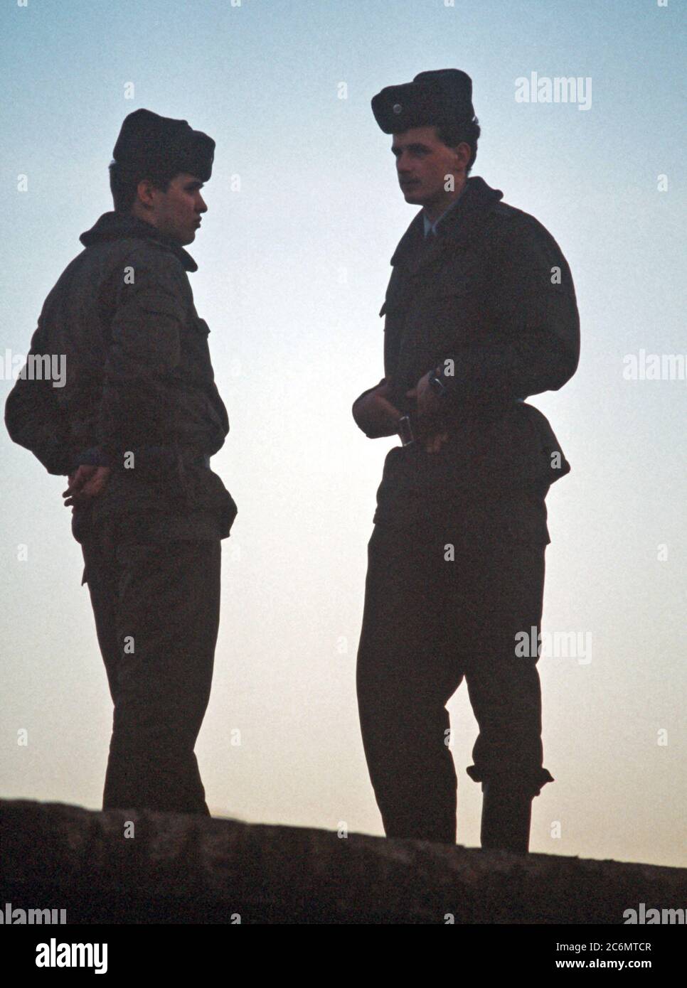 Berlin wall gate soldiers hi-res stock photography and images - Alamy