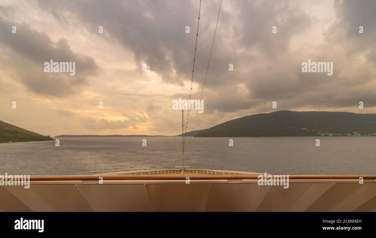 Cruise ship front view bow hi-res stock photography and images - Alamy