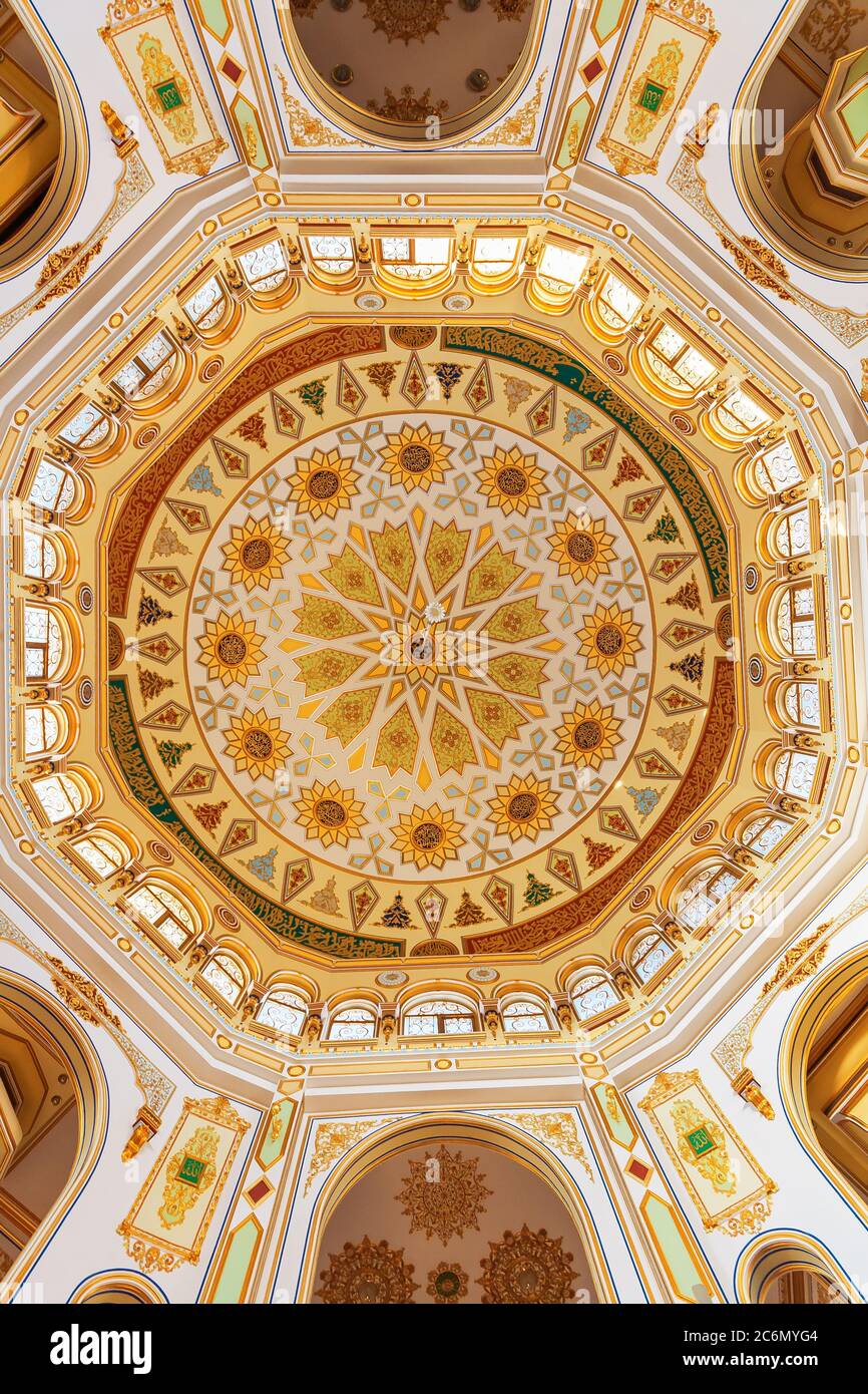 Kurdish colours hi-res stock photography and images - Alamy