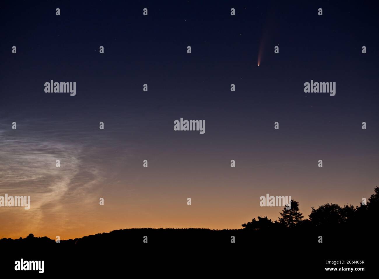 Trajectory of comets hi-res stock photography and images - Alamy