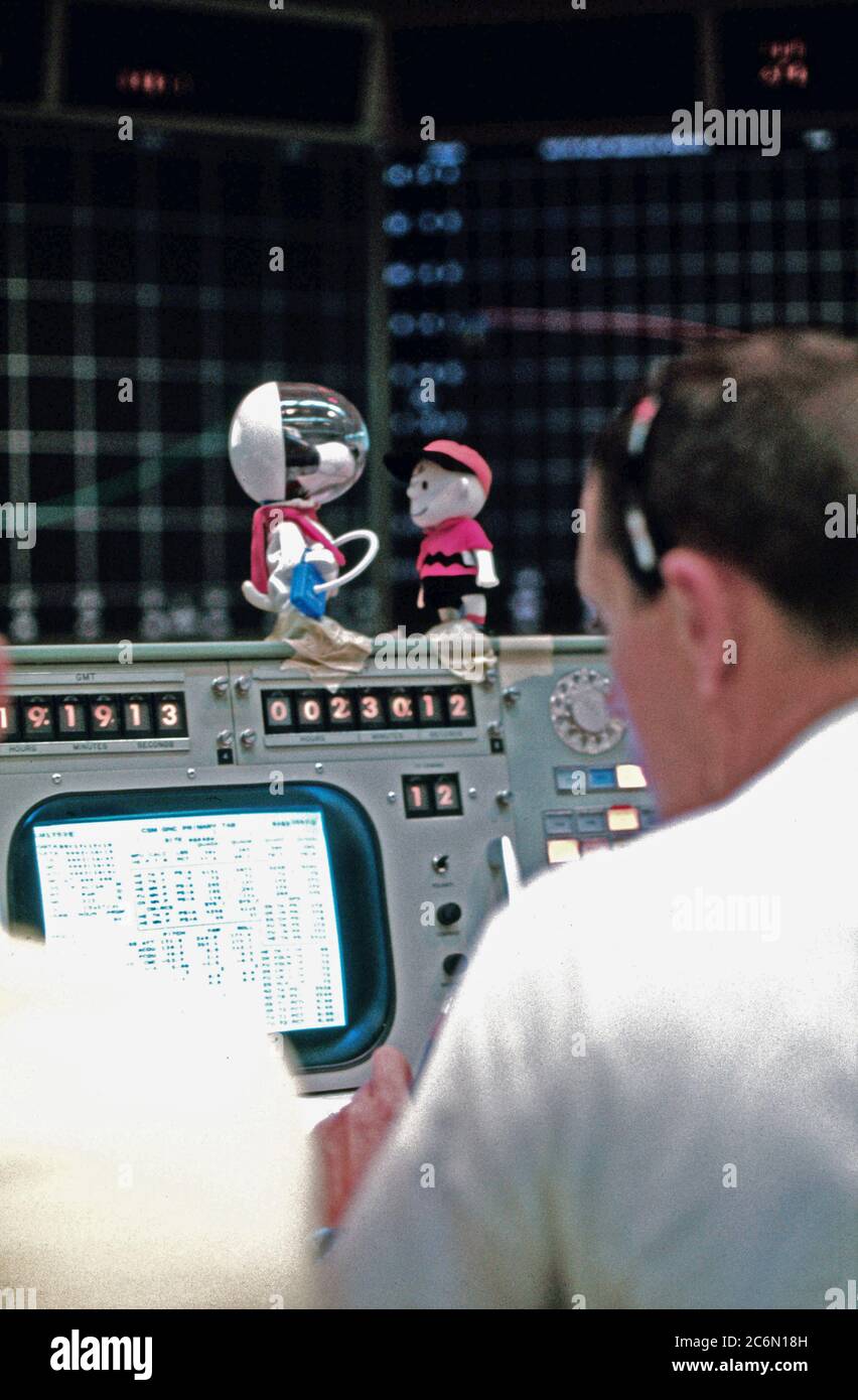 Snoopy Comic Strip High Resolution Stock Photography and Images - Alamy