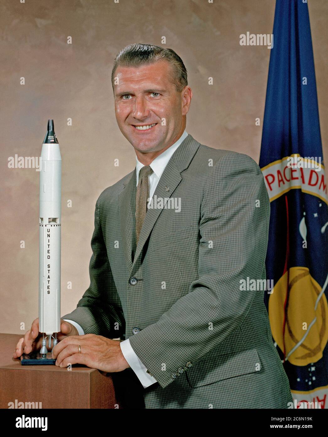 (10 Sept. 1964) --- Astronaut Richard F. Gordon Jr. portrait Stock ...