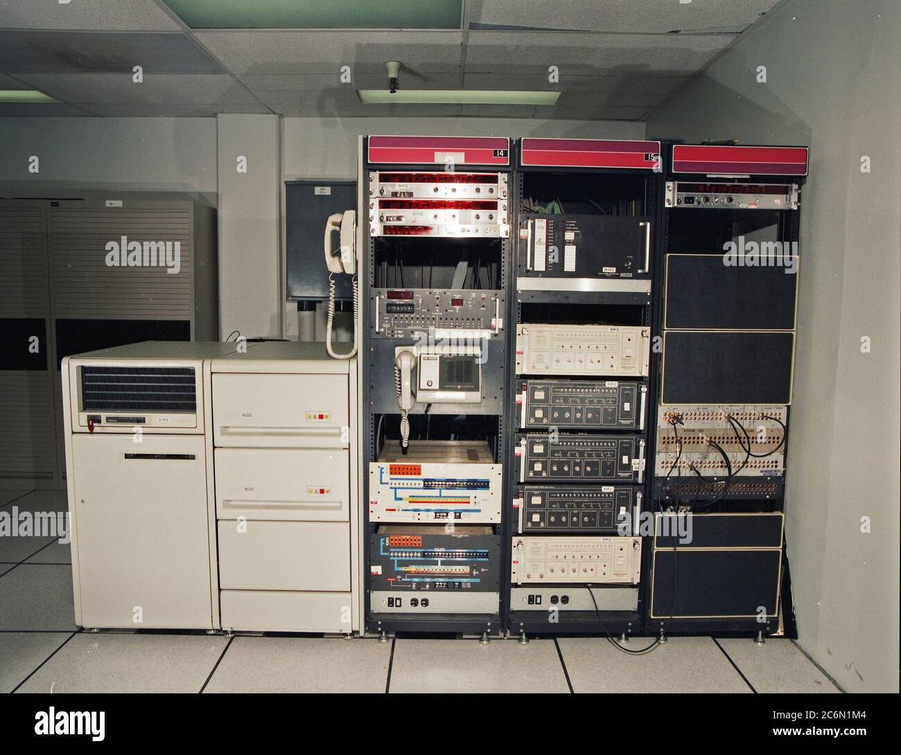 1987 computer hi-res stock photography and images - Alamy