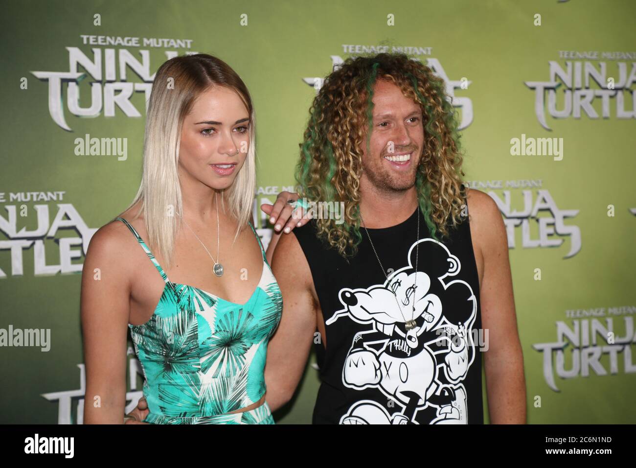 Big brother contestants hi-res stock photography and images - Alamy