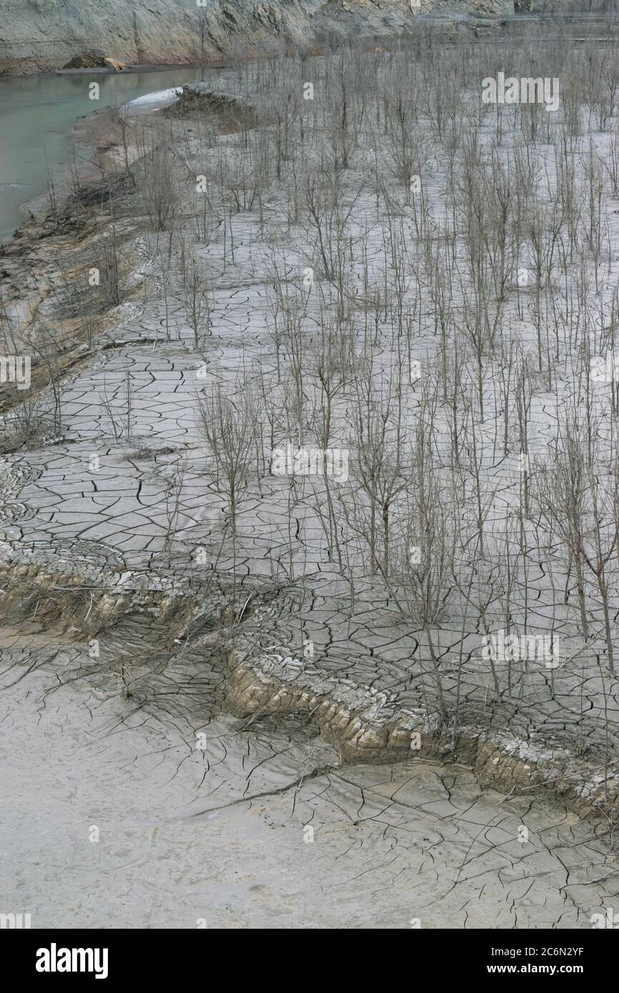 Great view of a completely dry natural area with cracks in the ground ...