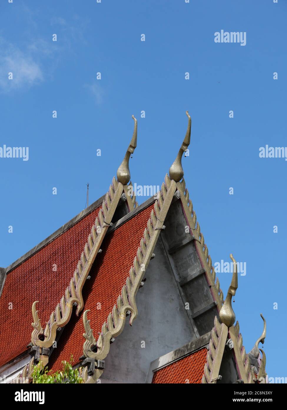Thai style roof of the temple in Thailand Stock Photo - Alamy