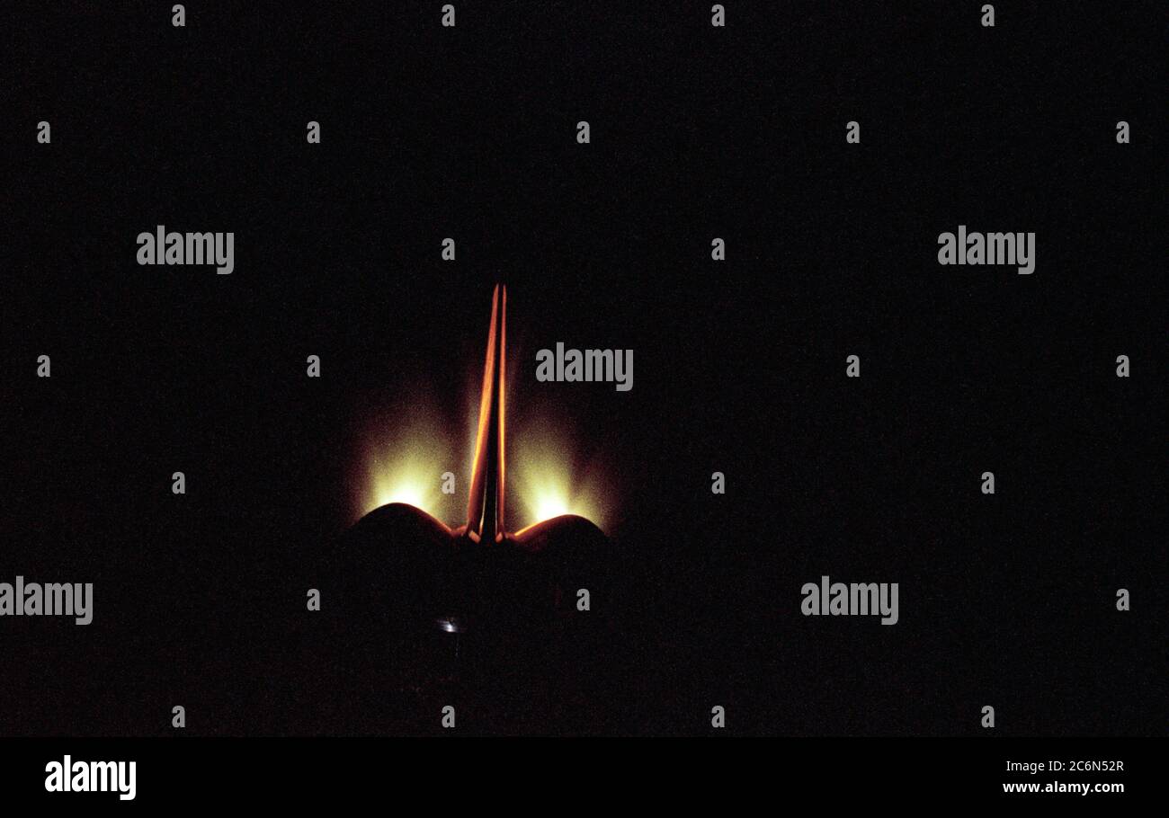 (15-24 May 1997) --- Photographed through the aft flight deck windows ...