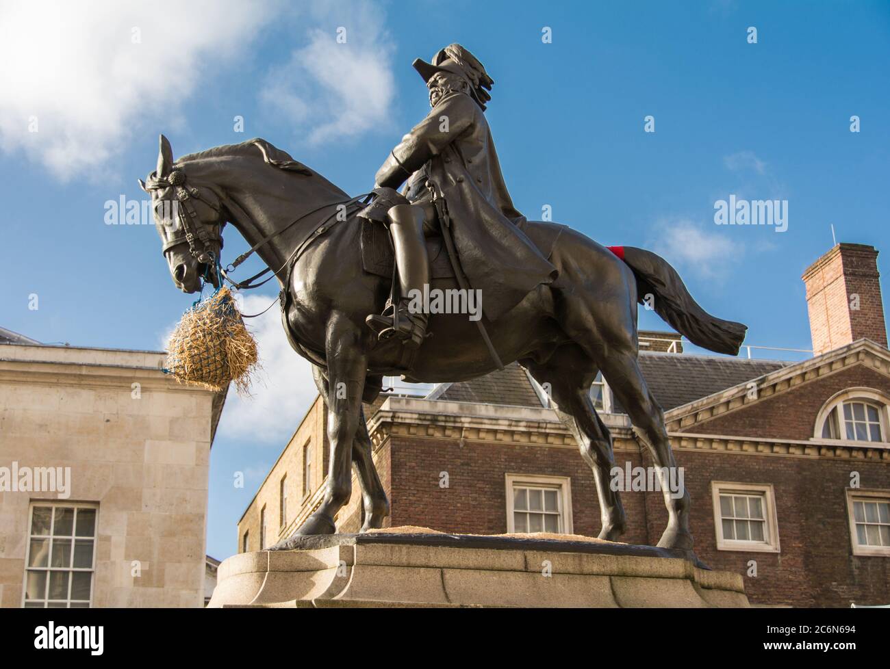 Straw bag england hi-res stock photography and images - Alamy