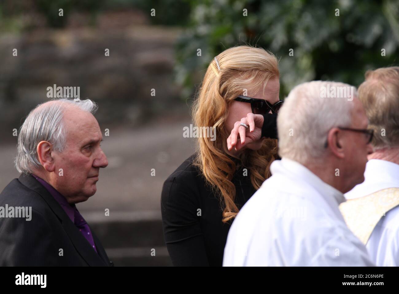 Nicole Kidman says her final farewell to her father the late Dr Antony ...