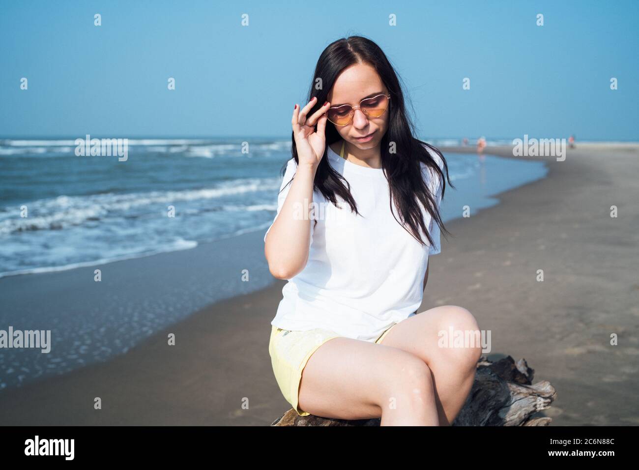 Female sea sit hi-res stock photography and images - Alamy