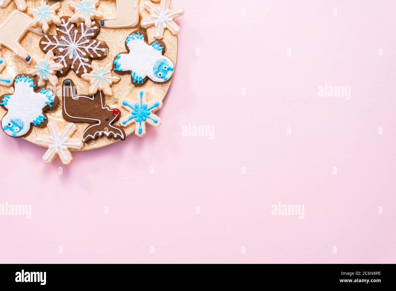 Christmas cookies decorated with royal icing Stock Photo - Alamy