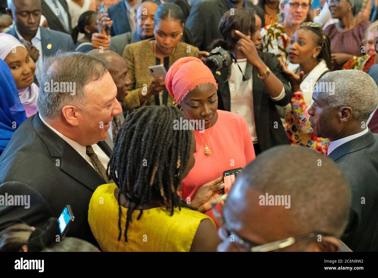 Meets staff hi-res stock photography and images - Alamy