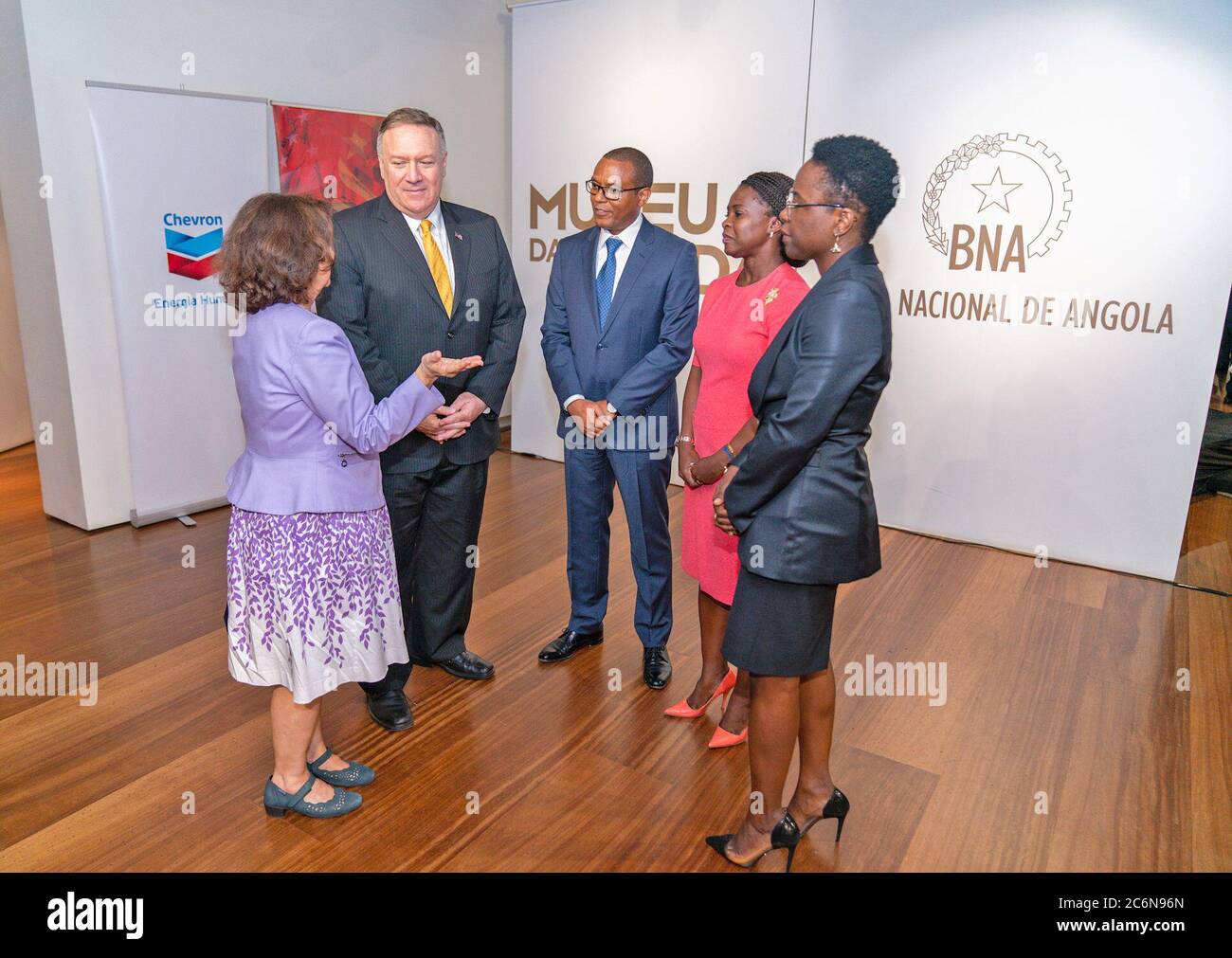 Angola business women hi-res stock photography and images - Alamy