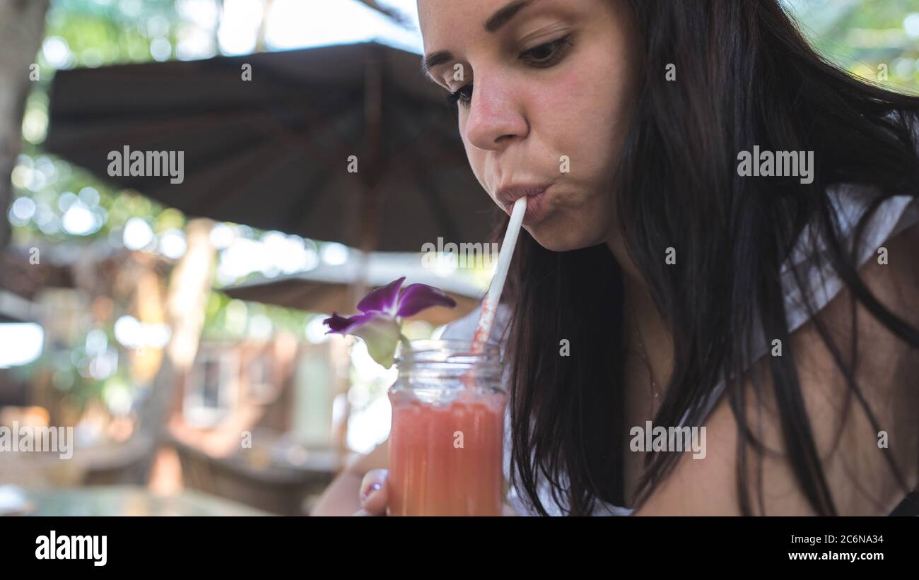 Lady cocktail hi-res stock photography and images - Alamy