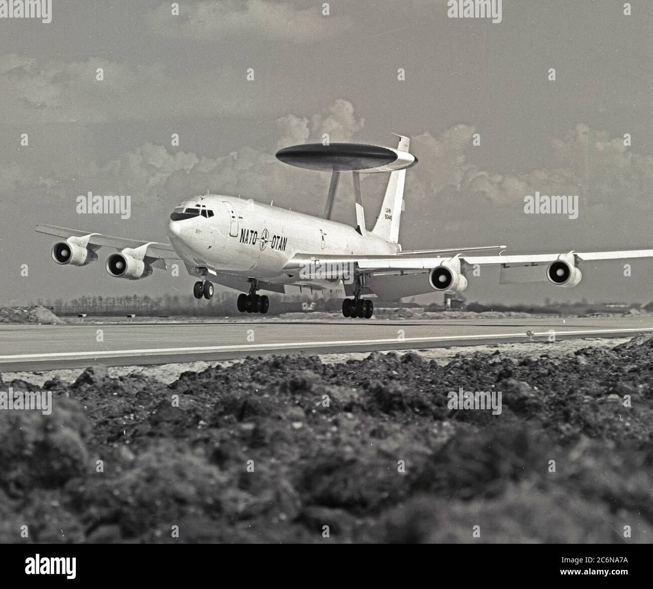 The first E-3A aircraft (LX-N 90442) landed at NATO Air Base ...