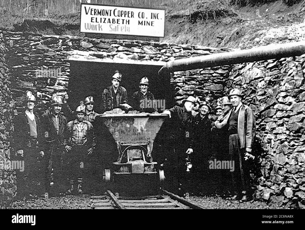 The Elizabeth Mine on its last day of operation in 1958 Stock Photo - Alamy