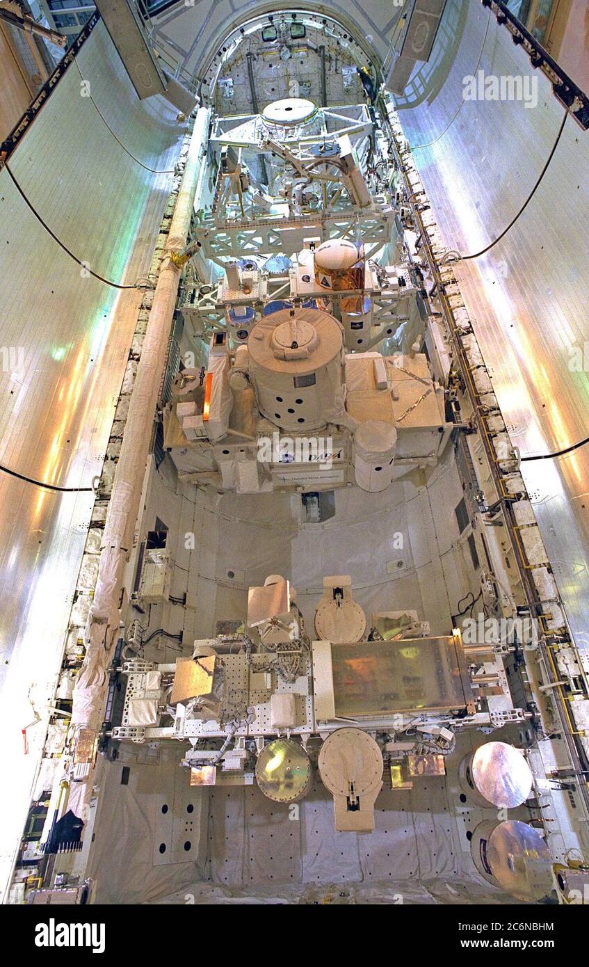 Cryogenic infared spectrometers hi-res stock photography and images - Alamy