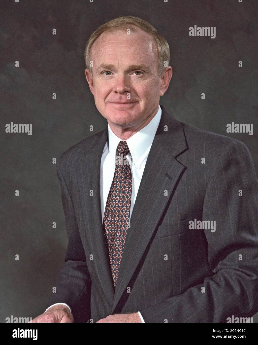 KENNEDY SPACE CENTER, FLA. -- Official portrait of Roy D. Bridges Jr ...