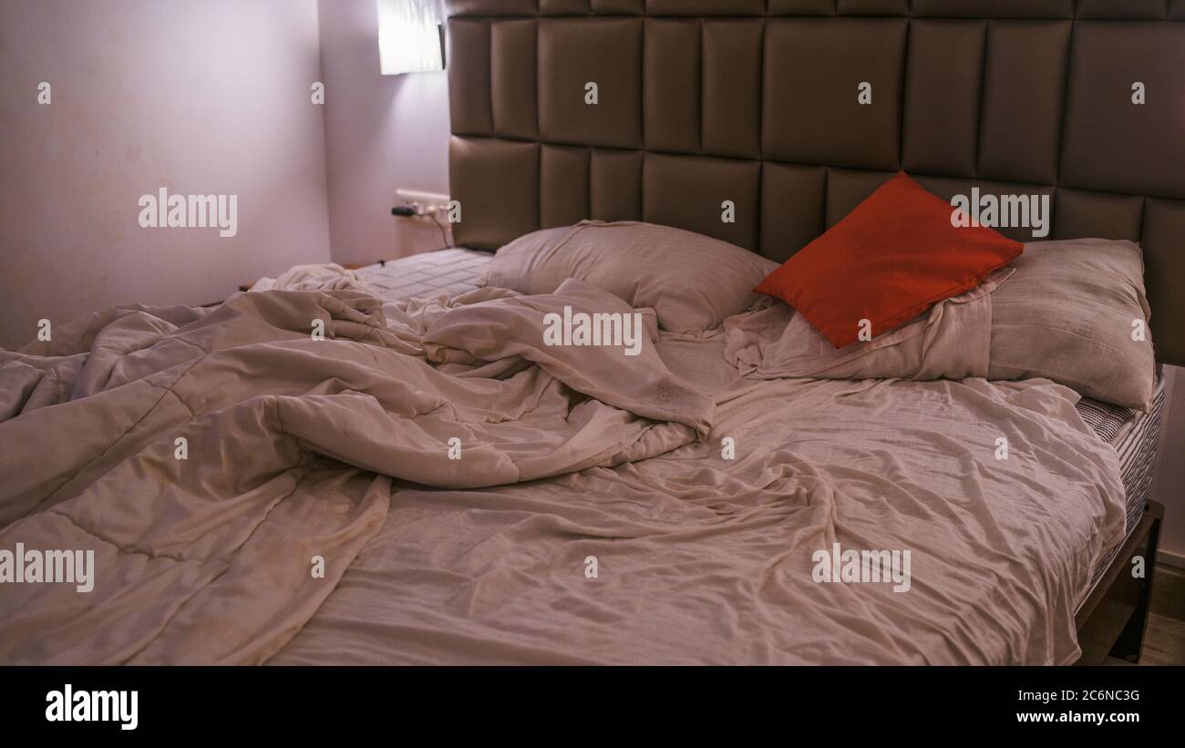 Crumpled messy bedding hi-res stock photography and images - Alamy