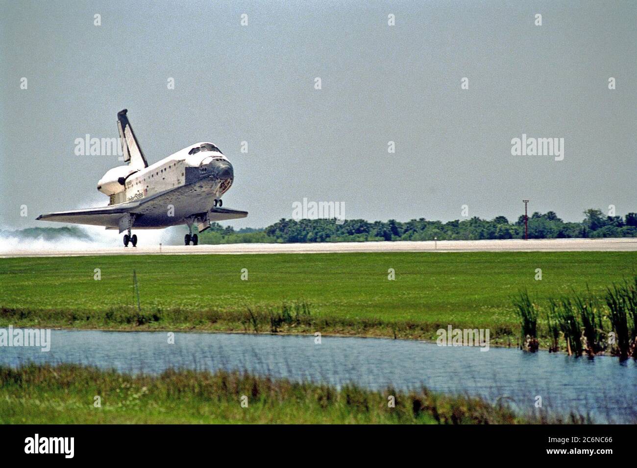 Launch and landing facility runway hi-res stock photography and images ...