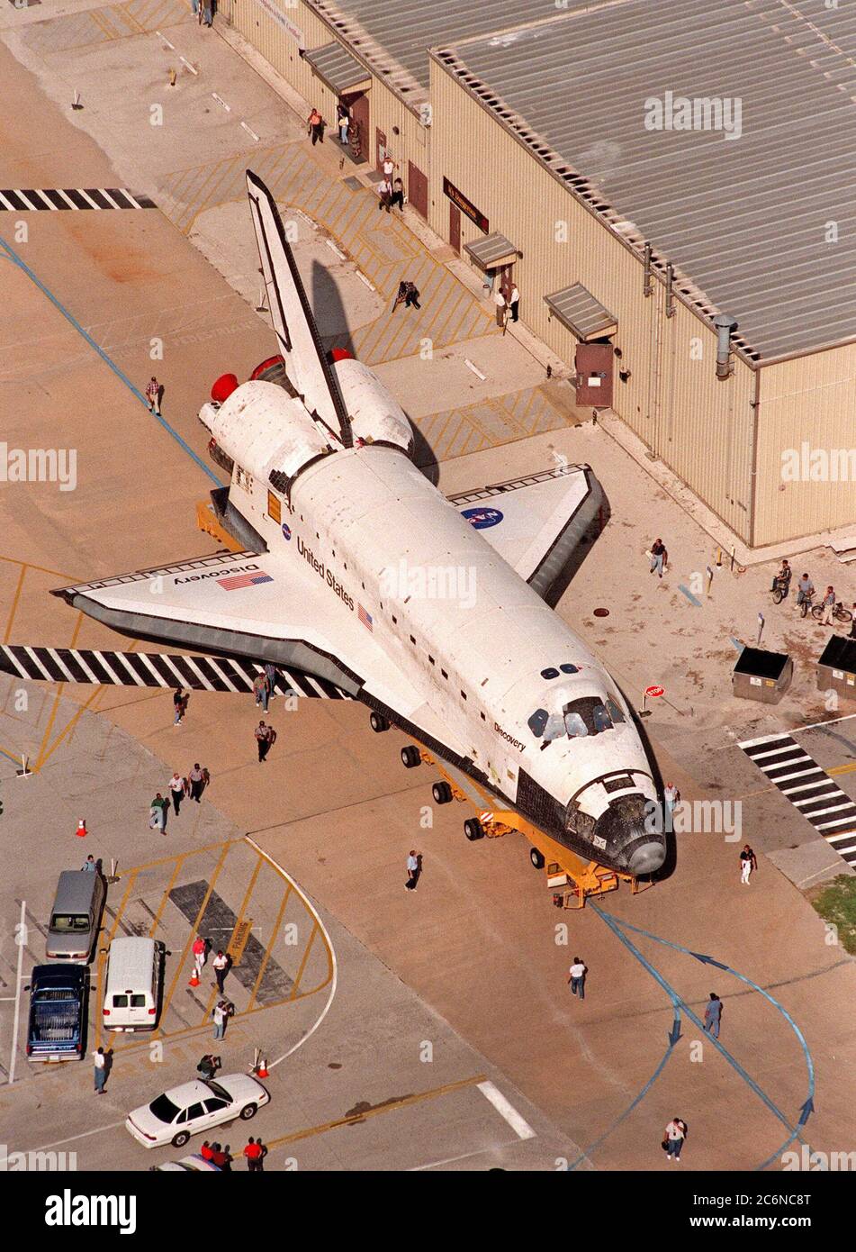 Rollover of the orbiter Discovery from the Orbiter Processing Facility ...