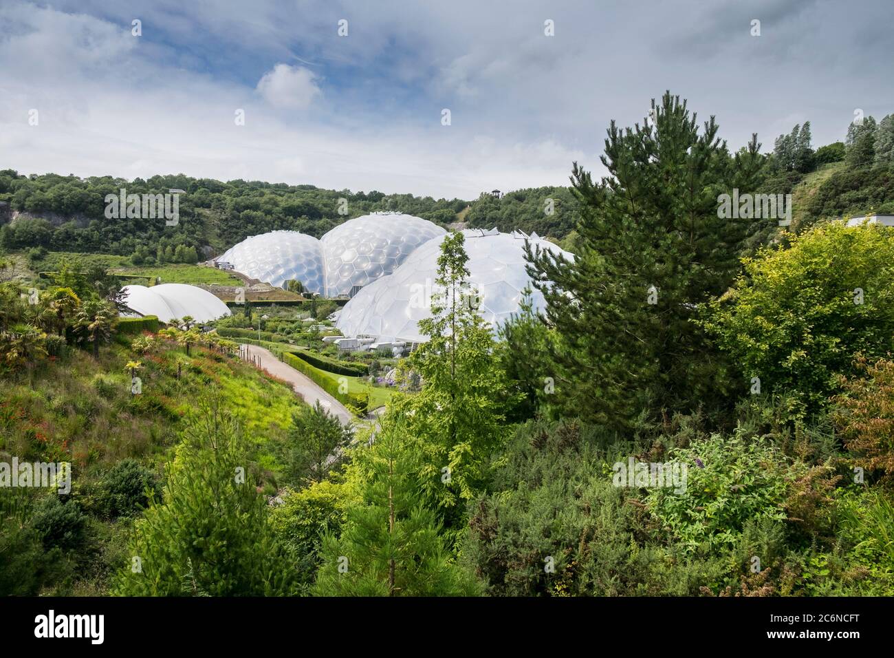 The geodesic biome domes at the Eden Project in Cornwall Stock Photo ...