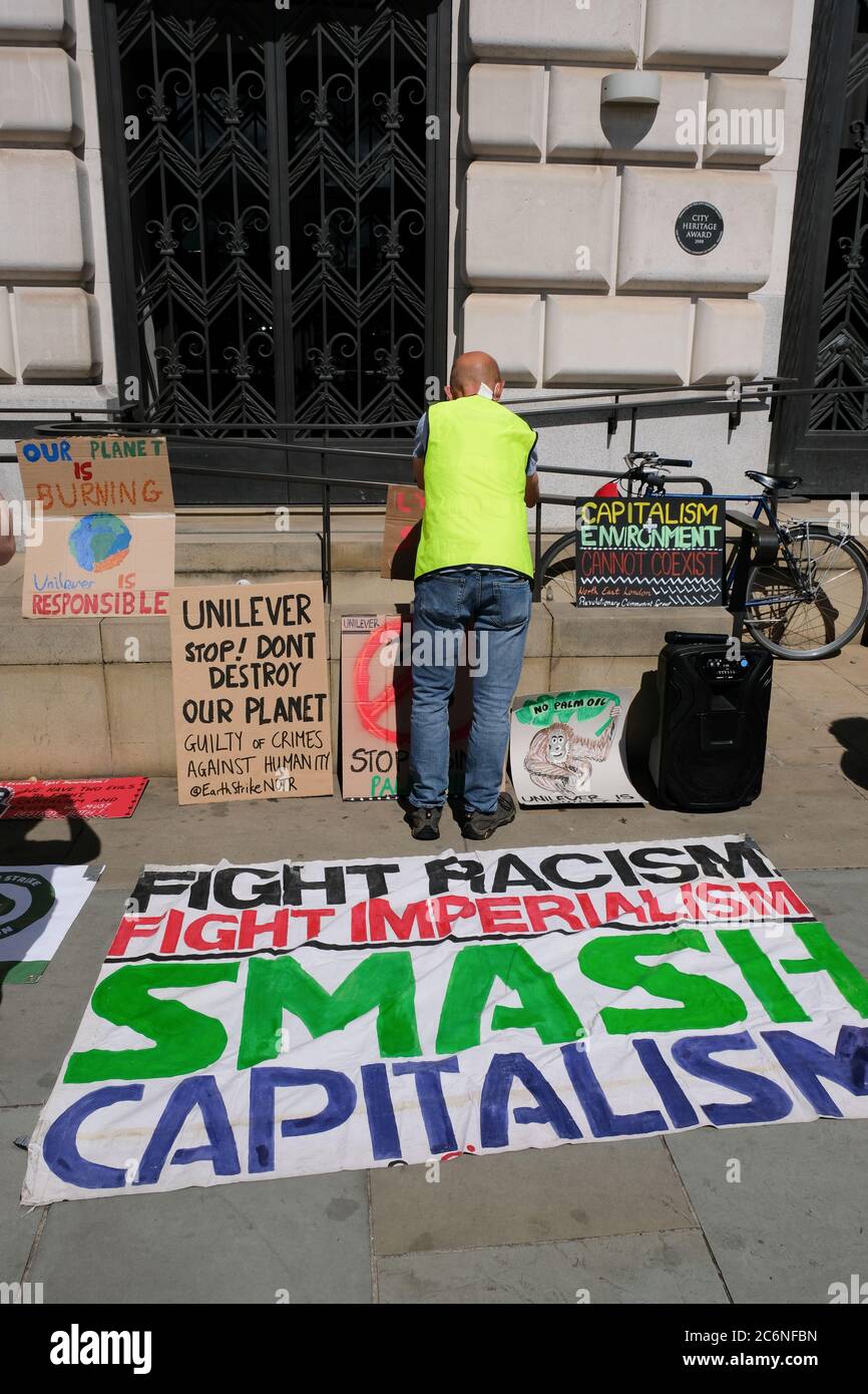 100 victoria embankment hi-res stock photography and images - Alamy