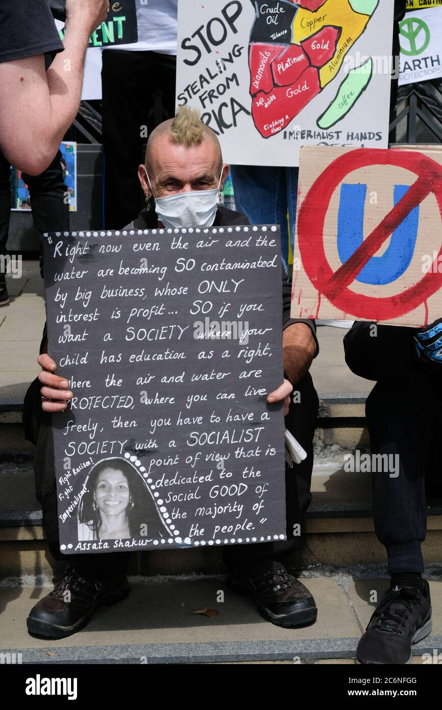 100 victoria embankment hi-res stock photography and images - Alamy