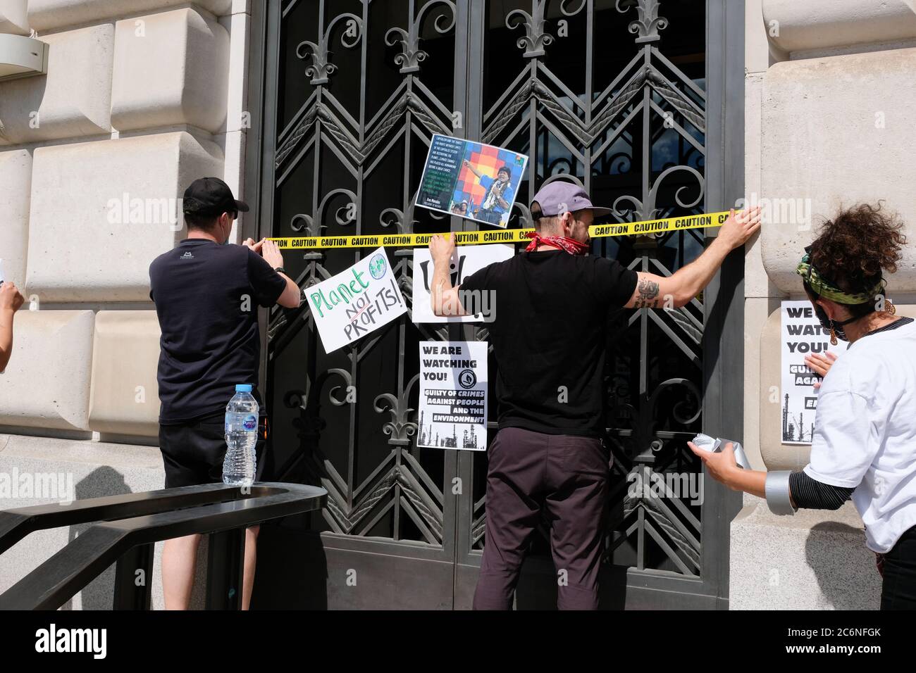 100 victoria embankment hi-res stock photography and images - Alamy