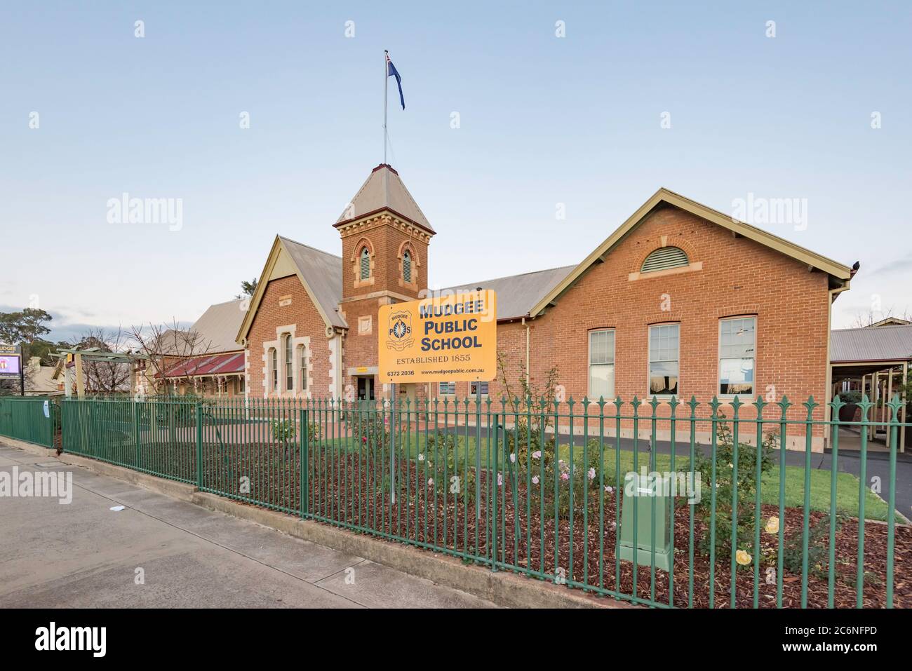 School heritage hi-res stock photography and images - Alamy