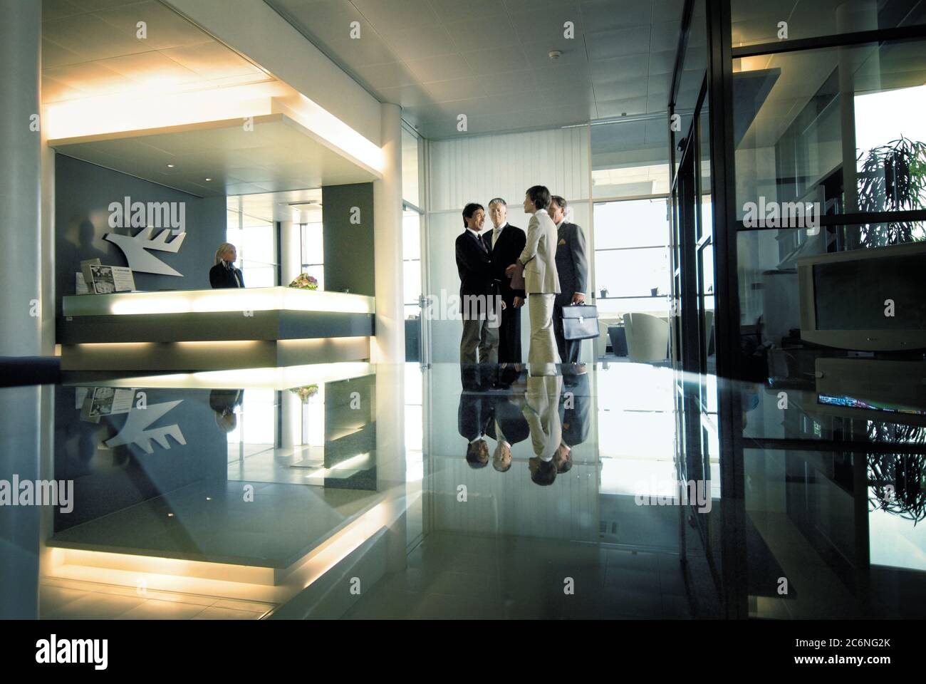 Jet aviation gate hi-res stock photography and images - Alamy